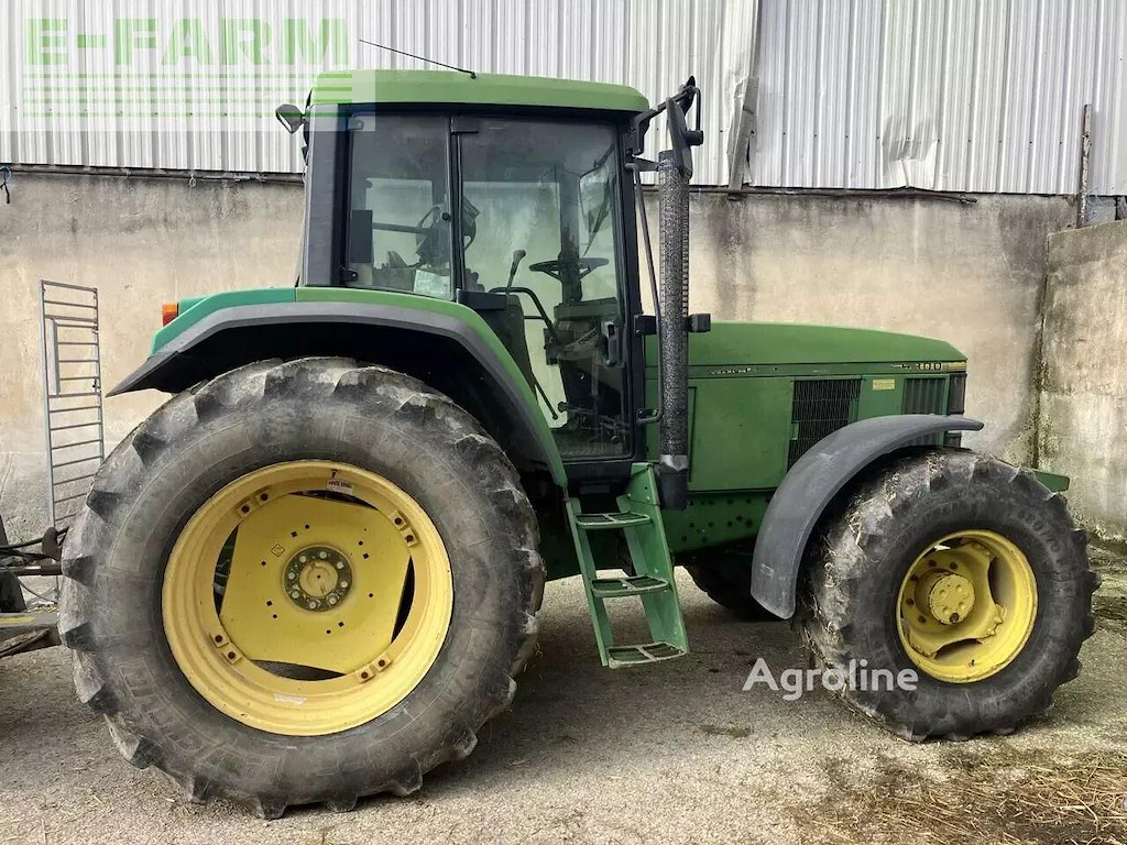 John Deere 6800 traktor točkaš