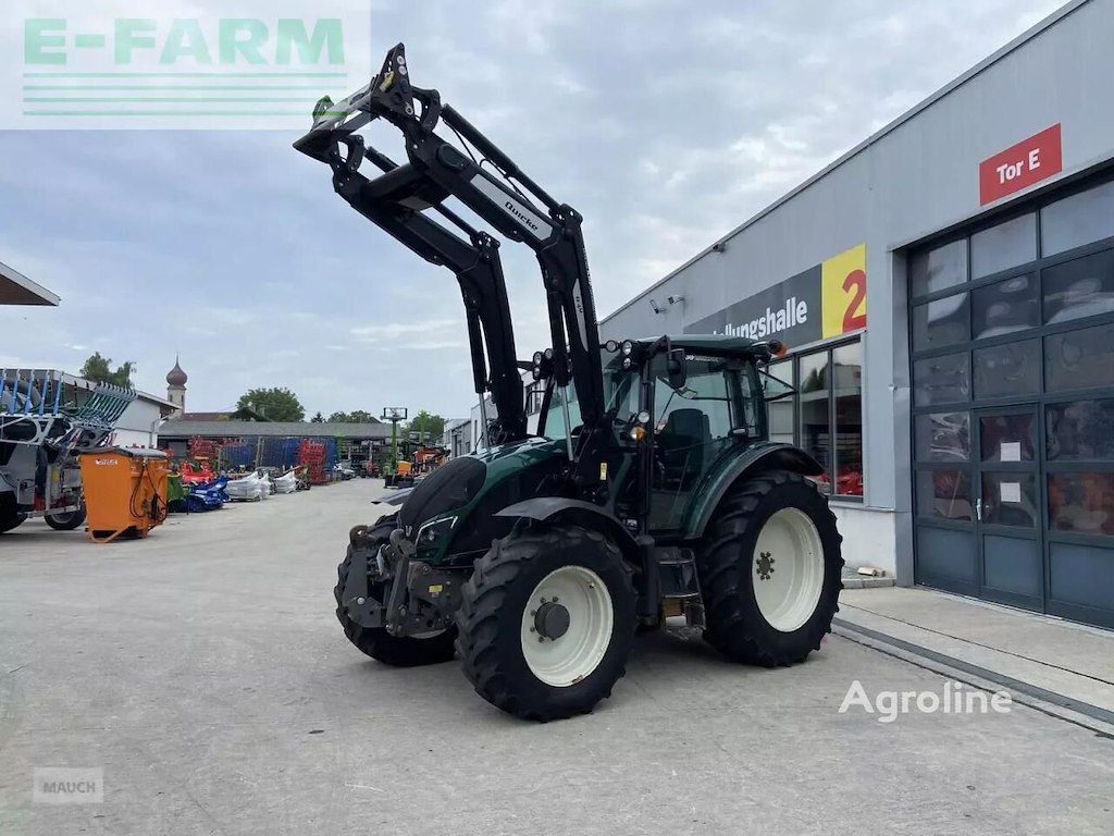 Valtra a 104 traktor točkaš