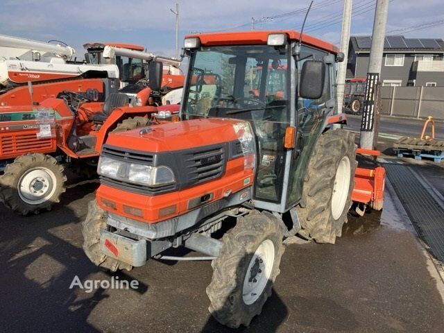 Kubota TRACTOR(Kubota) traktor točkaš