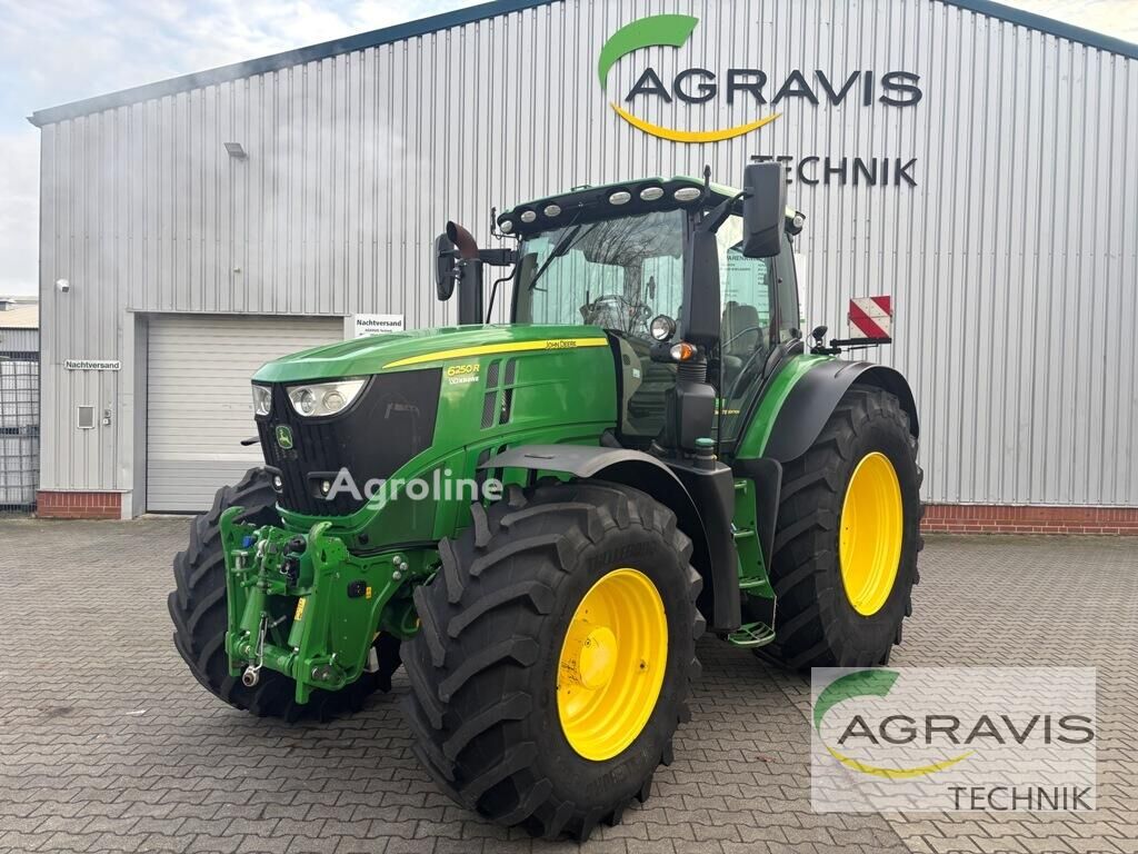John Deere 6250R traktor točkaš