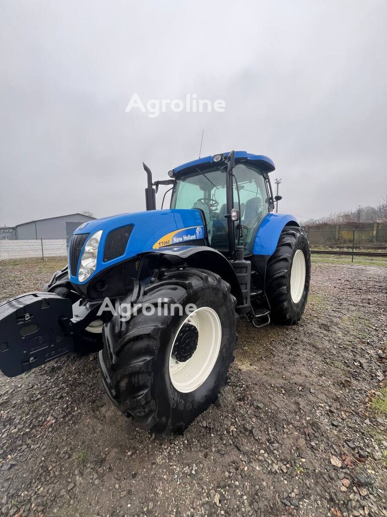 New Holland T7060 traktor točkaš