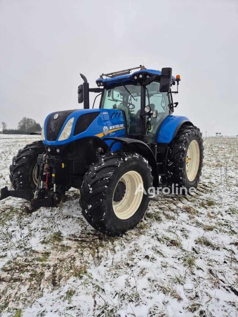 New Holland T 7.270 AC traktor točkaš