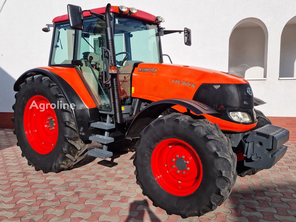 Kubota M130X traktor točkaš