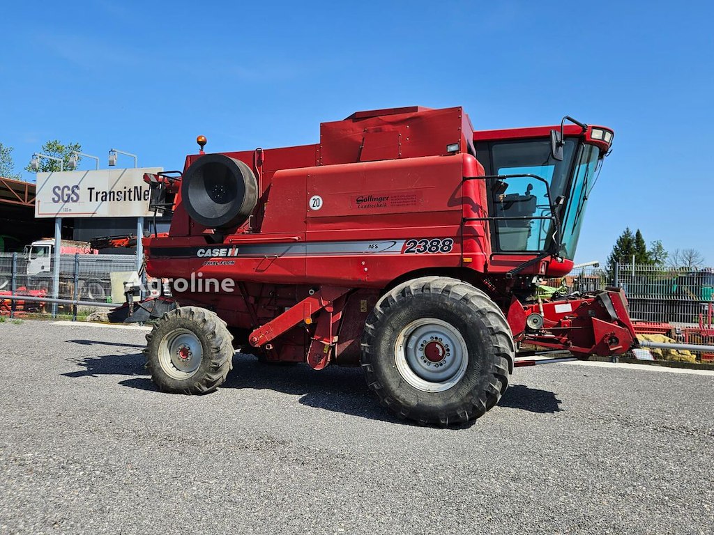 Case IH 2388 E kombajn za žito