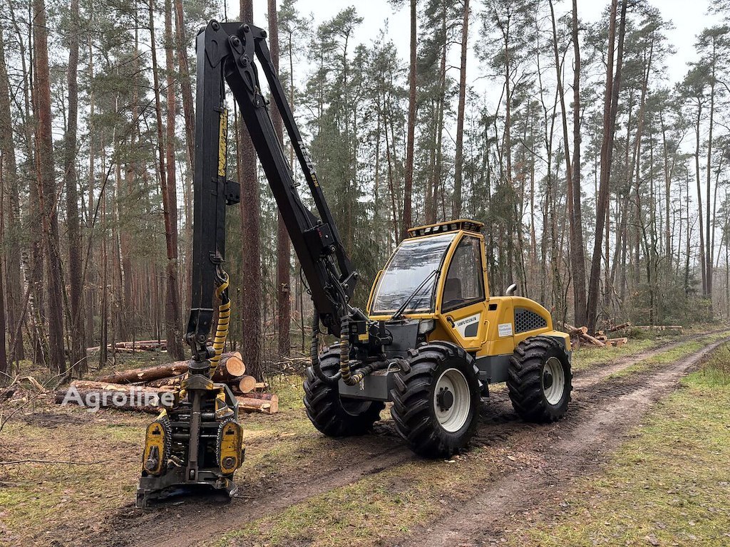 Sampo HR46 harvester