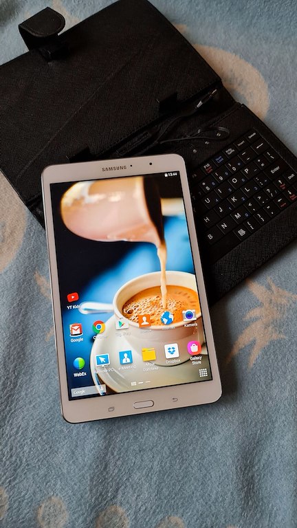 Samsung Galaxy Tab 4 8.0 (SM-T330) – beli - Ekran: 8 inča, idealan za