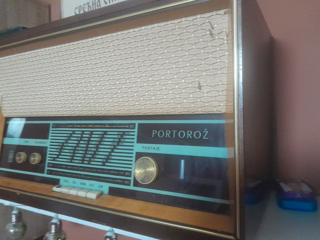 Retro radio prijemnik “Portorož” - Klasičan lampaski radio u drvenom