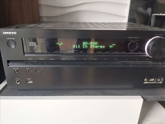 Onkyo TX N609 risiver u kompletu sa danskiml zvuc.