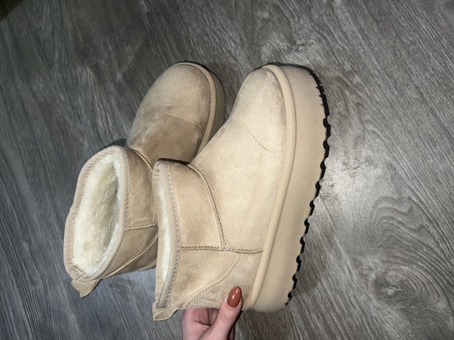 Ugg patofne