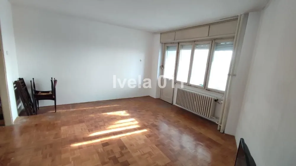 Prodaja, trosoban stan, 76m², Bogoslovija, Palilula Sve Podlokacije