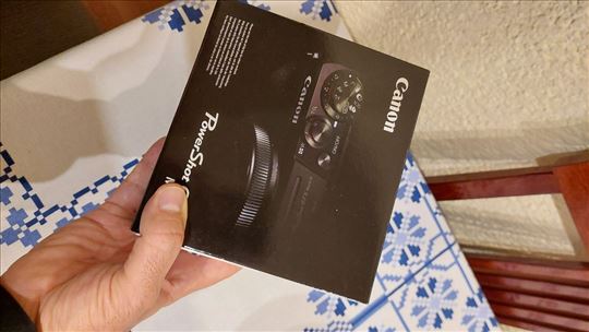 Nov Canon g7x mark III crni sa garancijom 3 godine