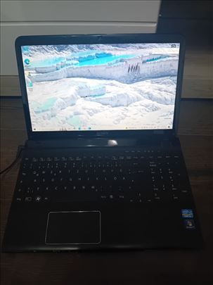 Sony Vaio SVE1511 i5-2450M