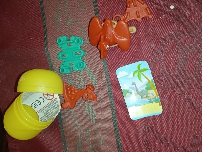 Kinder figurica