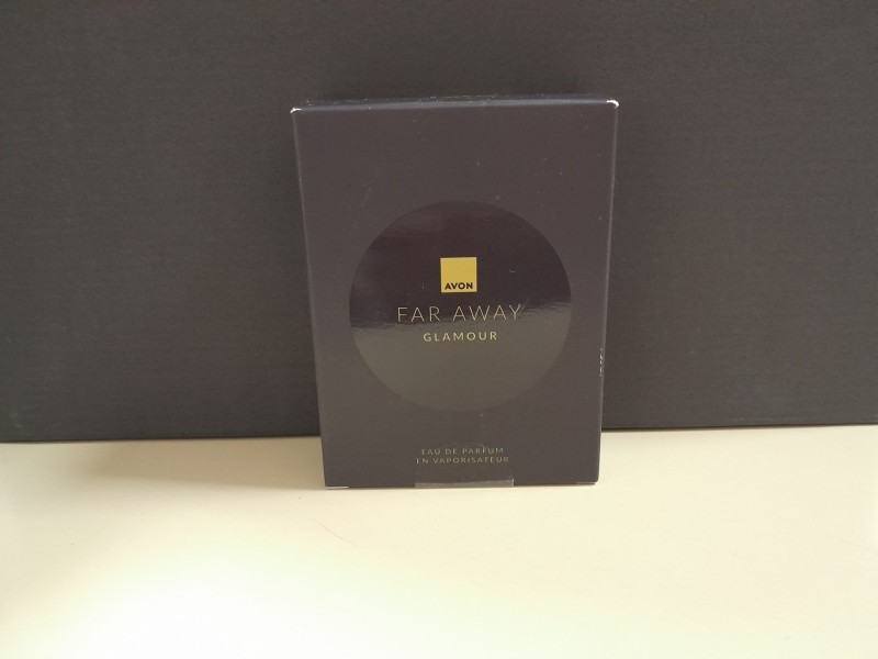 FAR AWAY GLAMUR 50 ml, Novo