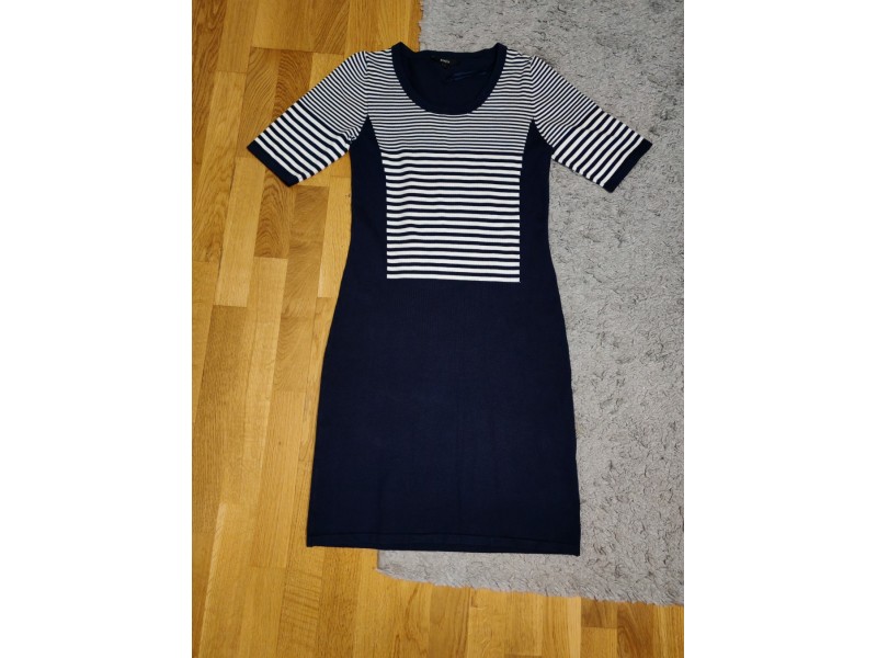 Divna NAVY knit HALJINA KAO NOVO ILI NOVO