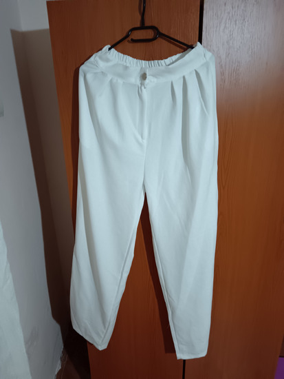 Bele pantalone