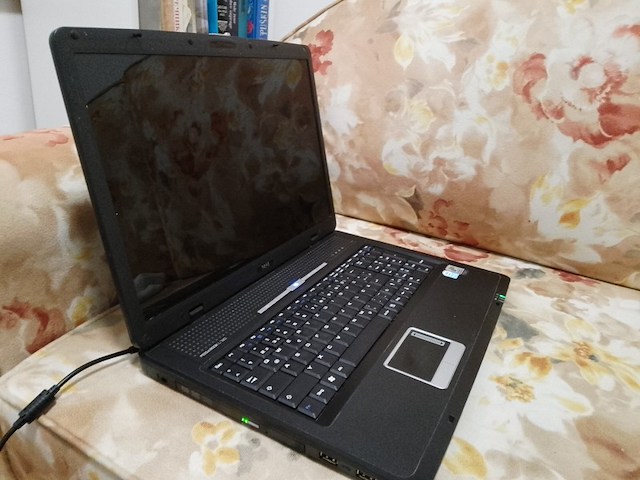 MSI Megabook L720, 17 ` , neispravan, nekompletan