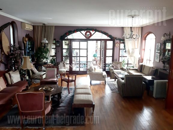 #46348, Izdavanje, Kuća, BRAĆE JERKOVIĆ, 1700 EUR