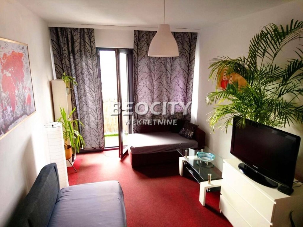 Stari grad, Trg Republike, Makedonska, 1.0, 33m2, 155000EUR