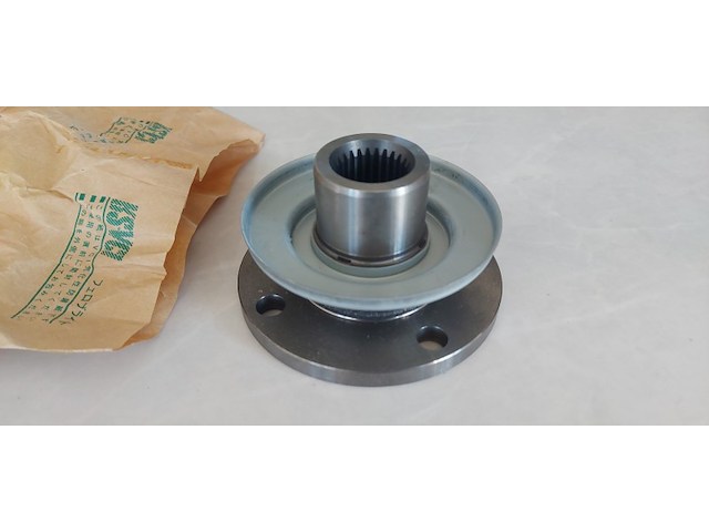 Flange, universal joint, Suzuki G. Vitara 27110-56B01