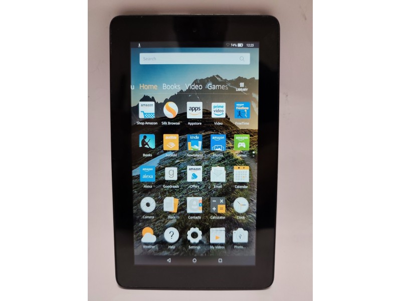 Amazon fire kindle + 400 knjiga na srpskom