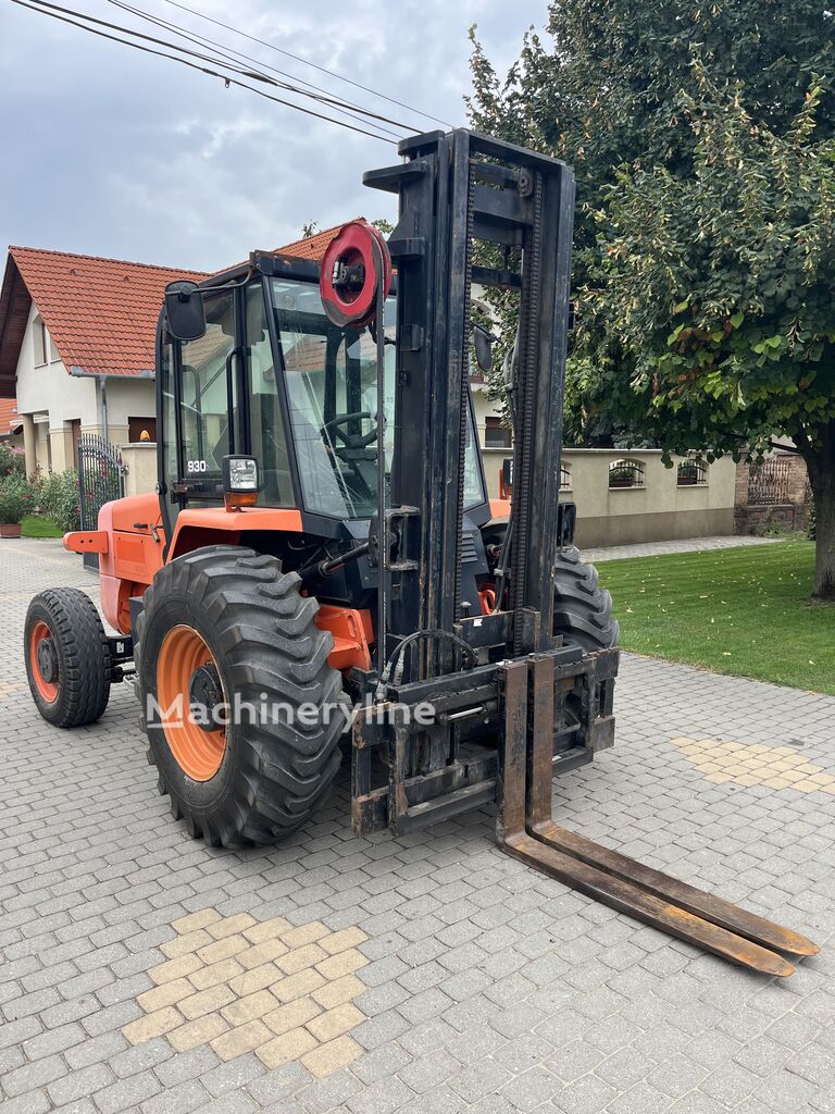 JCB 930 terenski viljuškar