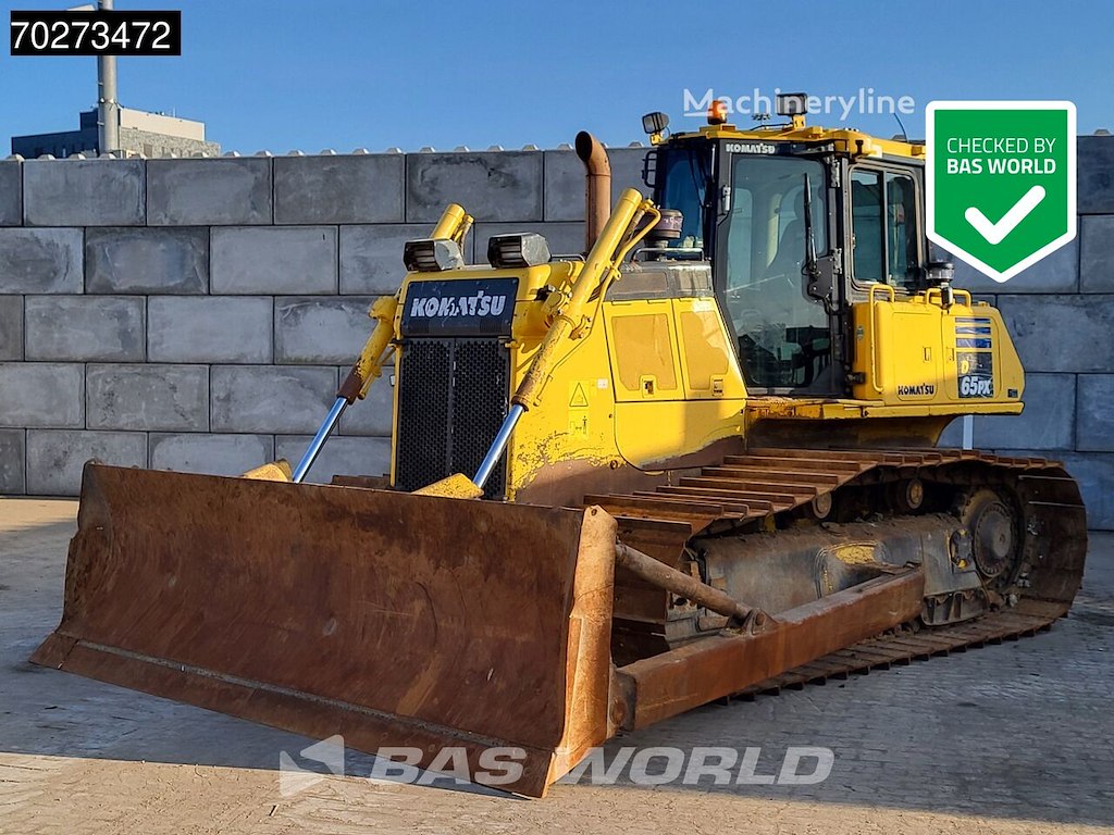 Komatsu D65 PX-18 buldožer