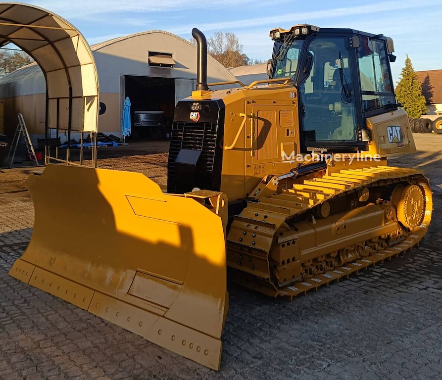 Caterpillar D4L buldožer