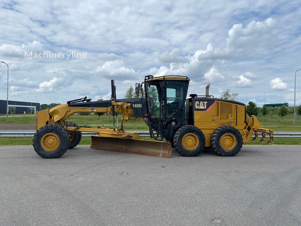 Caterpillar 140M Ripper + Pushblock grejder