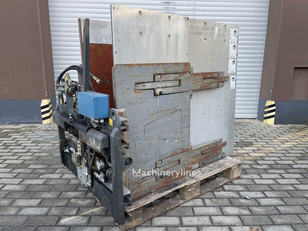 Kaup 1.5T414-2H | 1250 Kg | 1.440 mm | 2012 | Ballenklammer | Gerätek stezaljka za bale