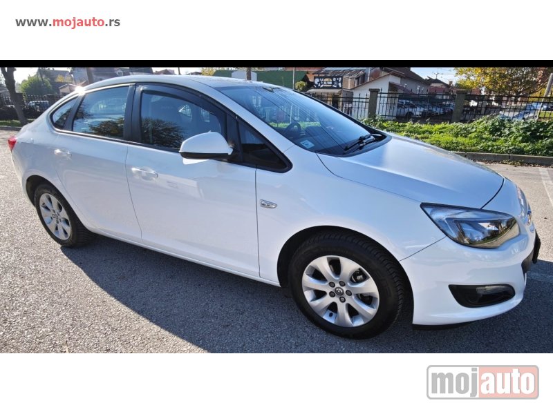 Opel Astra J 1.4 turbo