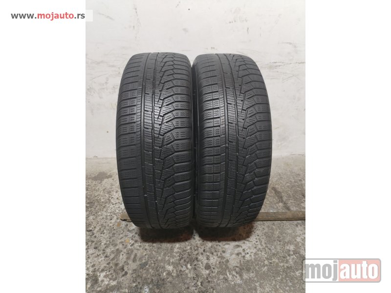 3454. Gume HANKOOK 16-ice, ZIMSKE 205/60, Šara 5,5 mm, DOT 4520
