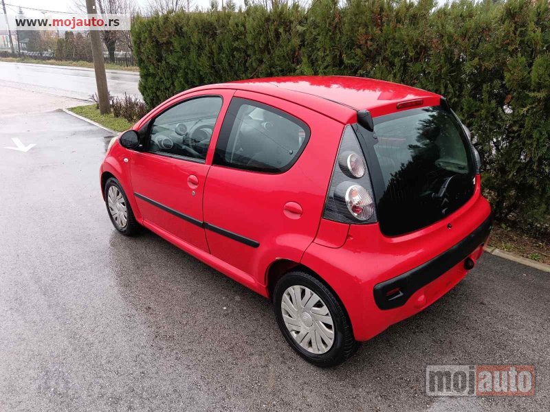 Delovi za Citroen C1