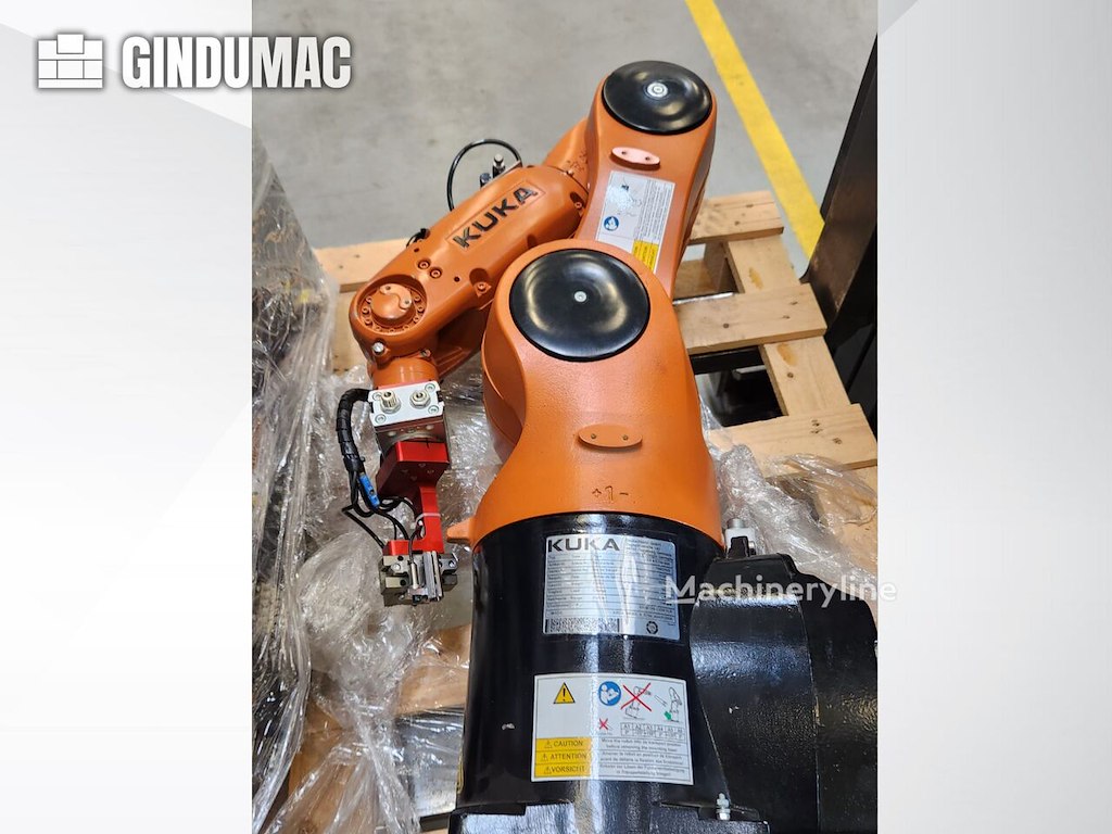 KUKA KR 6 R700 industrijski robot