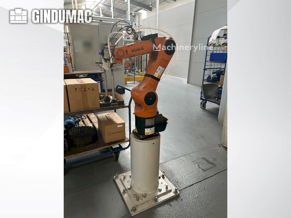 KUKA KR 6 R900 fivve industrijski robot
