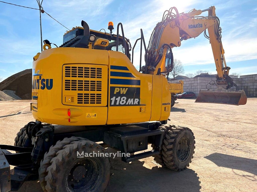 Komatsu PW118 bager točkaš
