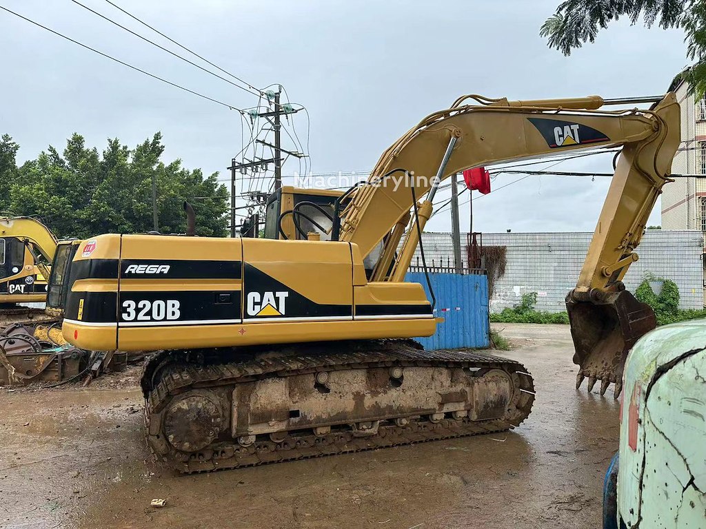 Caterpillar 320B bager guseničar
