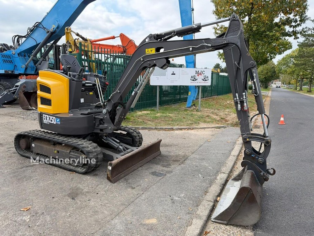 Volvo ECR25D 1159 HOURS - DEMOLITION + SORTING FUNCTION - ADDITIONAL H mini bager