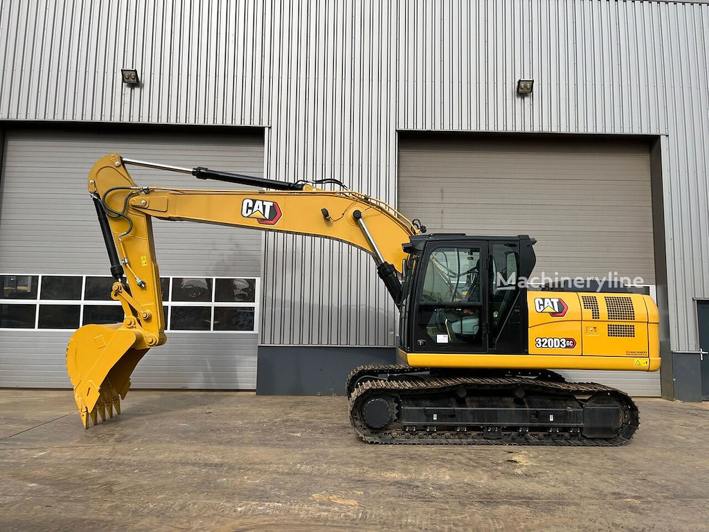 Novi Caterpillar 320D3 GC bager guseničar