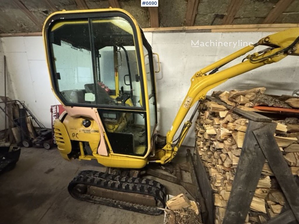 Komatsu PC15R mini bager