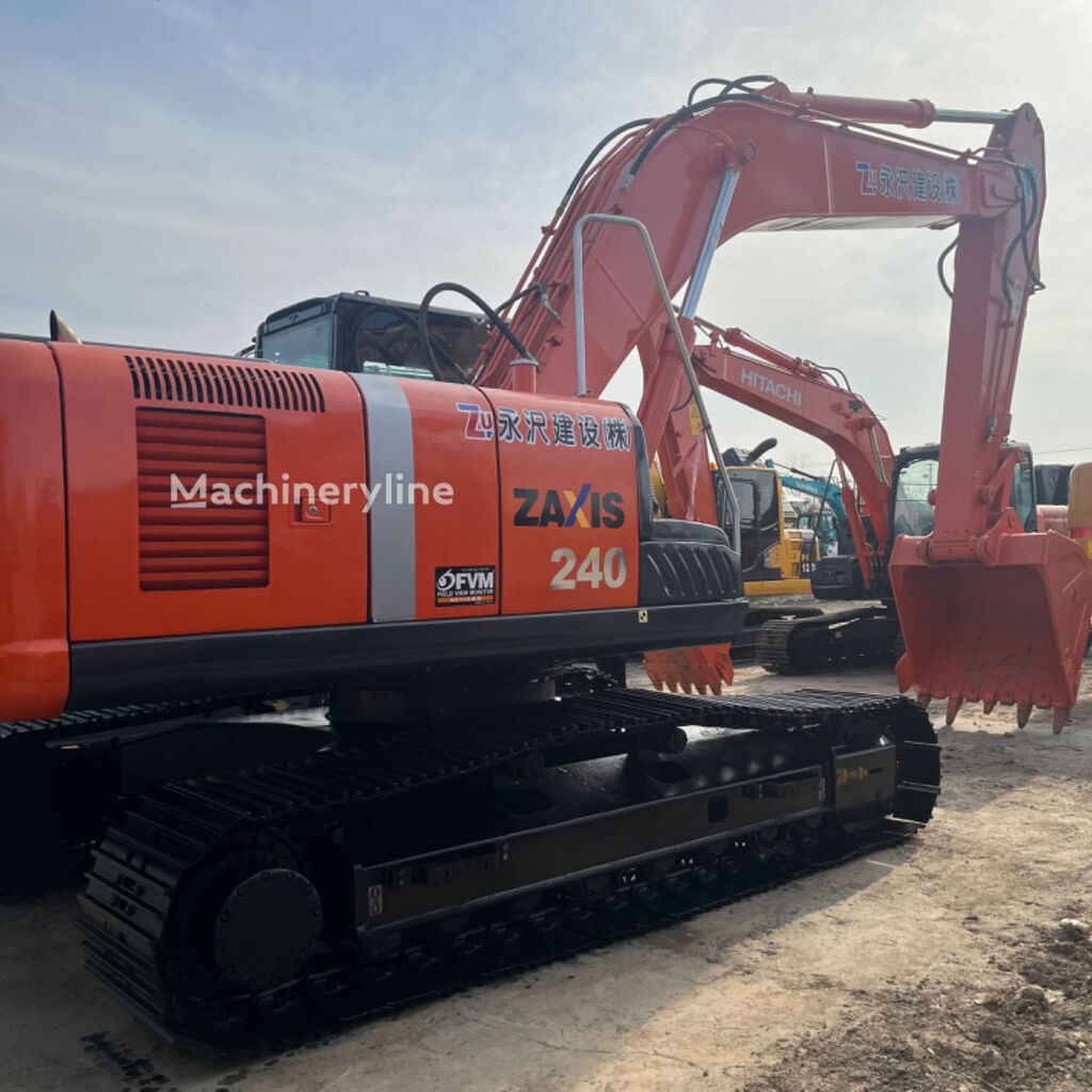 Hitachi ZX240 bager guseničar