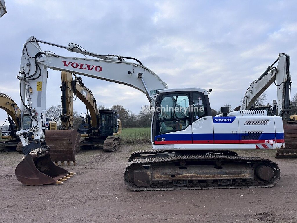 Volvo EC 220 DL bager guseničar