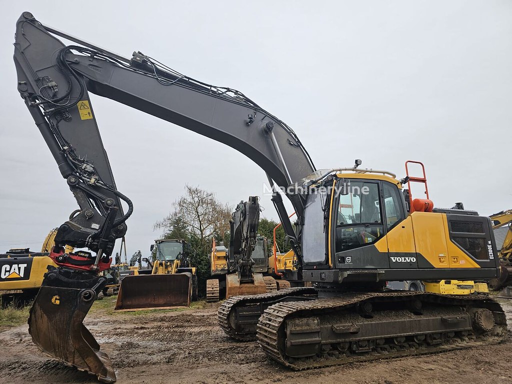 Volvo EC300ENL bager guseničar