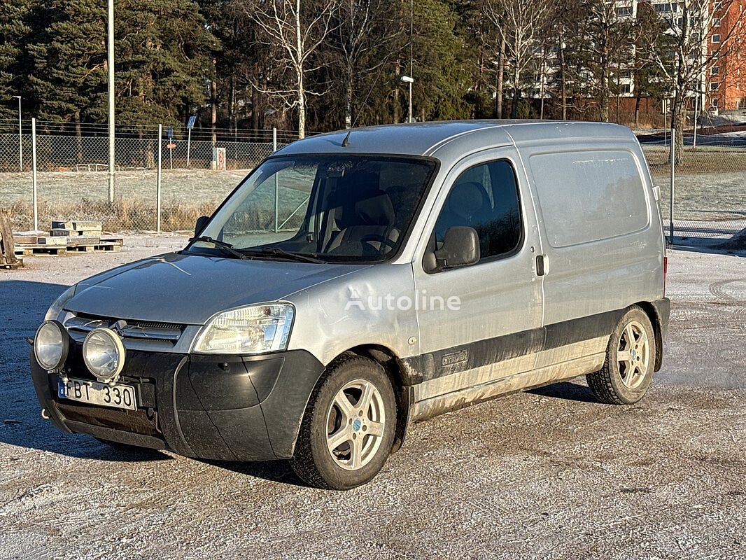 Prodaje se Citroen Berlingo laki furgon na aukciji