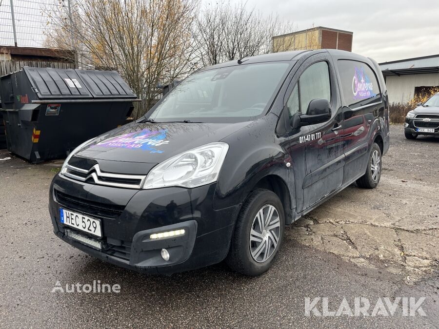 Prodaje se Citroen Berlingo laki furgon na aukciji