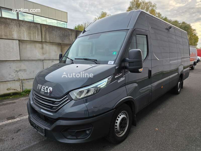 Prodaje se IVECO 35S18 minibus furgon na aukciji
