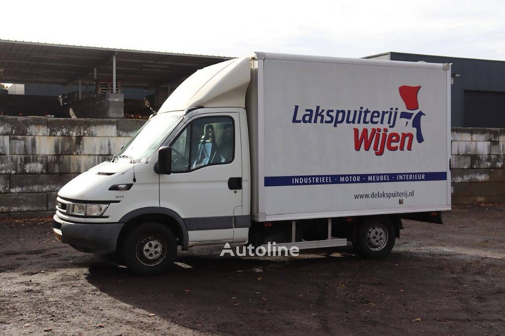 Prodaje se IVECO Daily 35S minibus furgon na aukciji