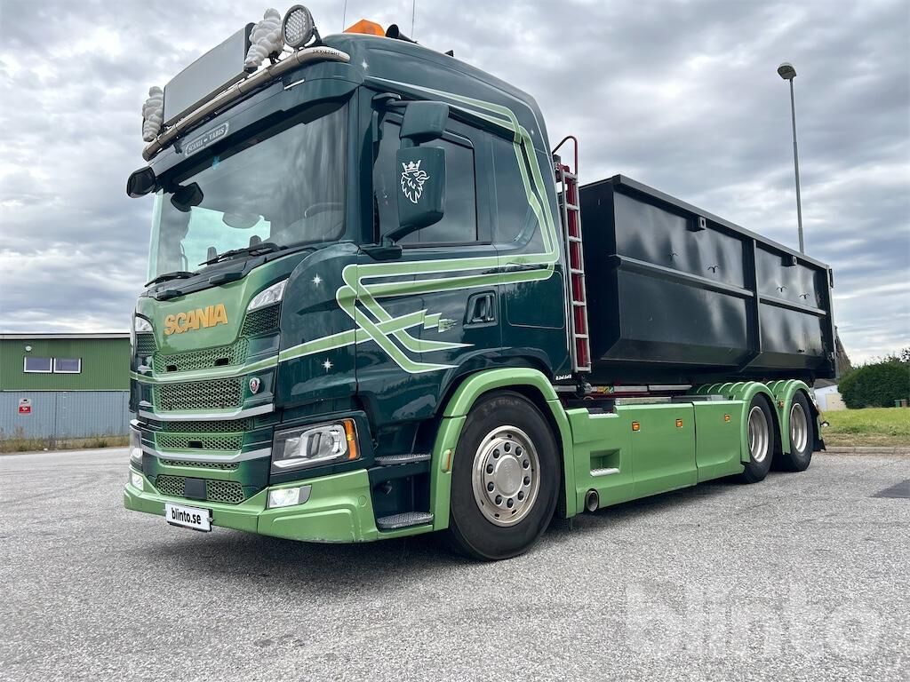 Prodaje se Scania G500 6x2 12,7 kiper na aukciji
