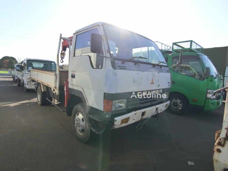 Mitsubishi CANTER kamion s ravnom platformom < 3.5t