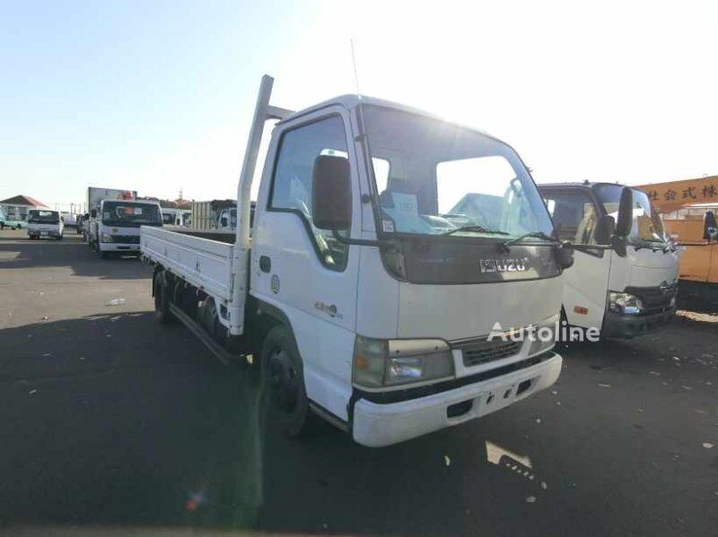 Isuzu ELF kamion s ravnom platformom < 3.5t